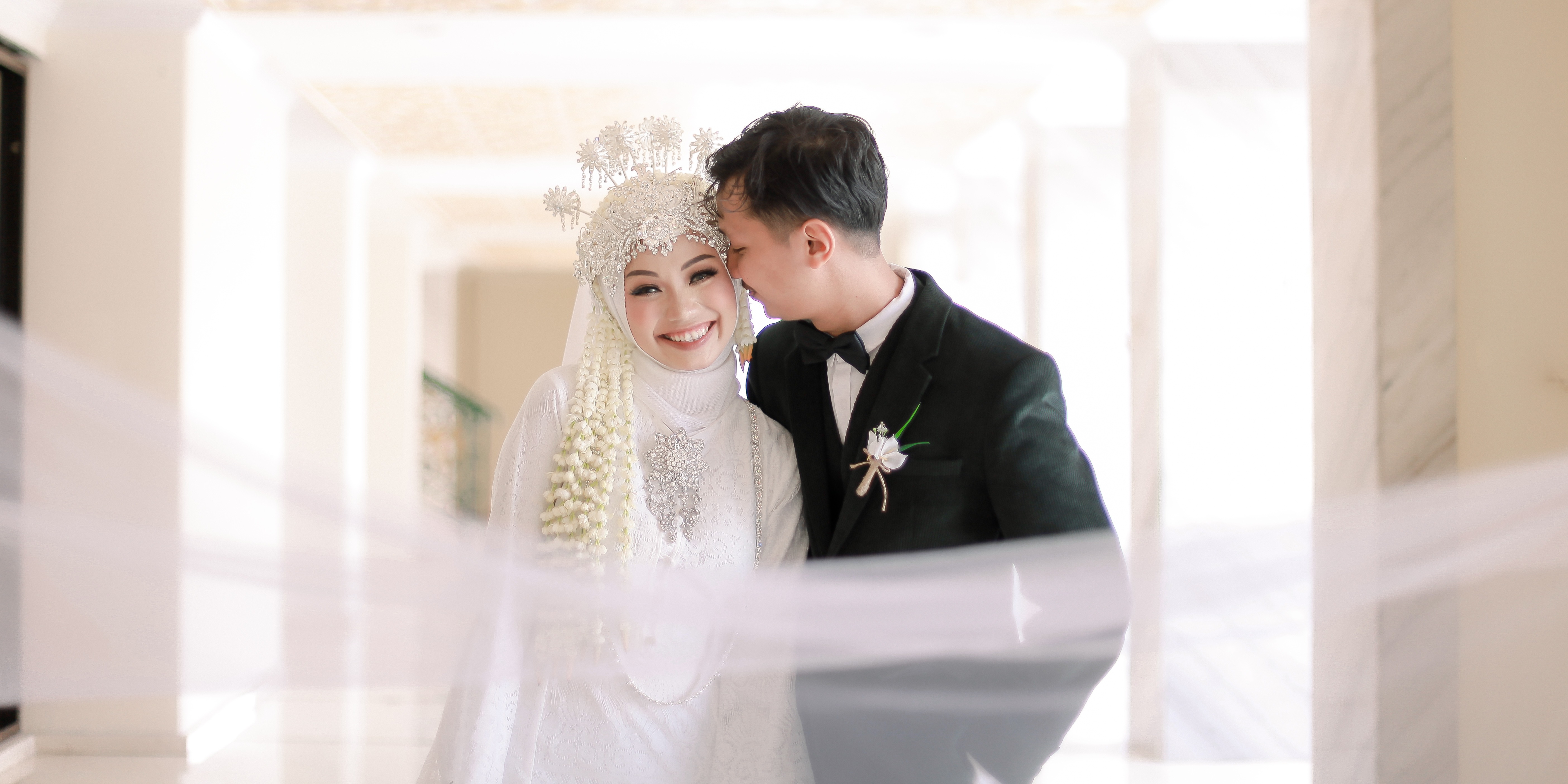 AKAD ONLY by Esper Photography | Bridestory Store