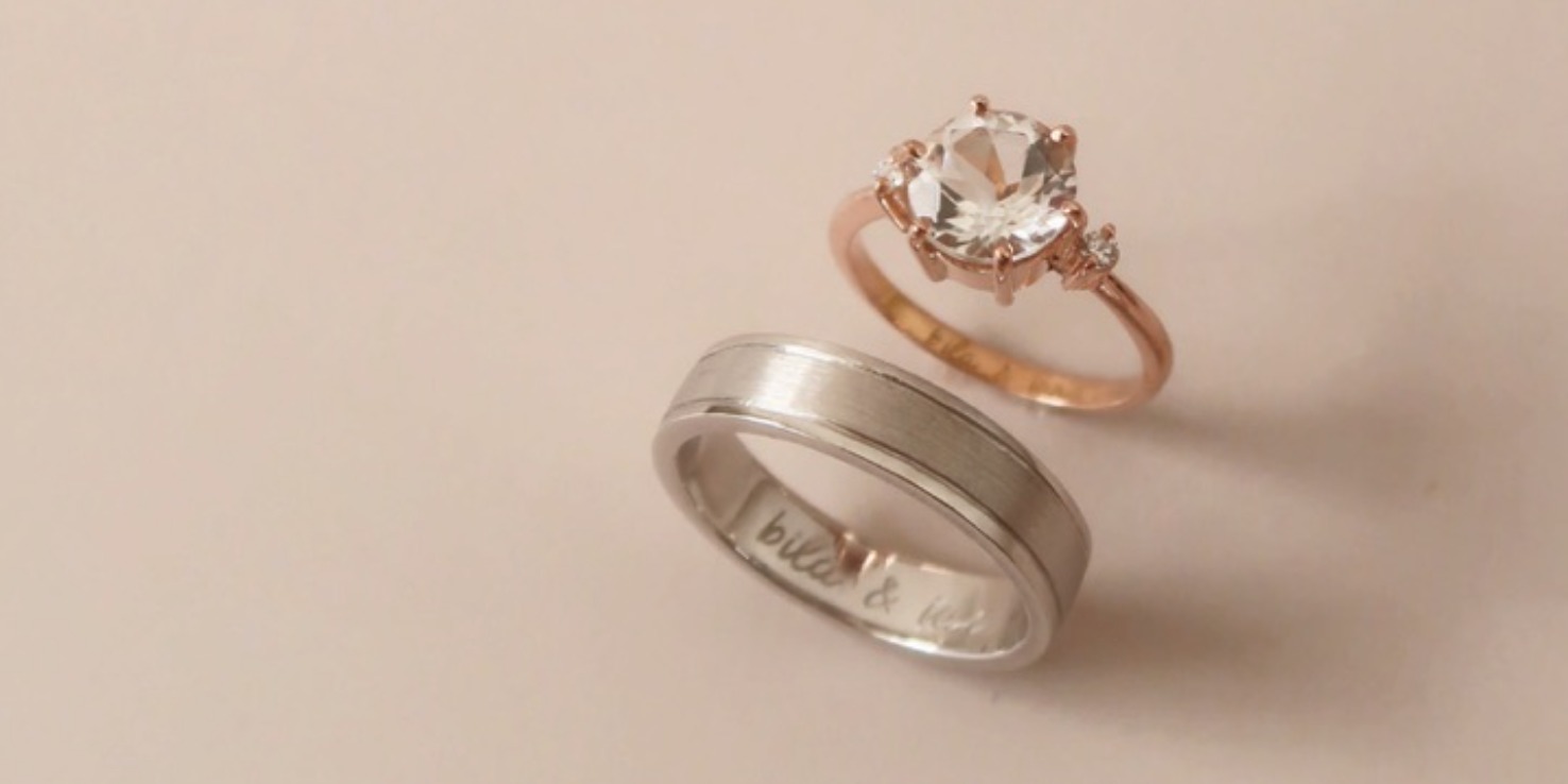Round Cut Stone Trilogy Ring oleh Medividi Eterna | Bridestory Store