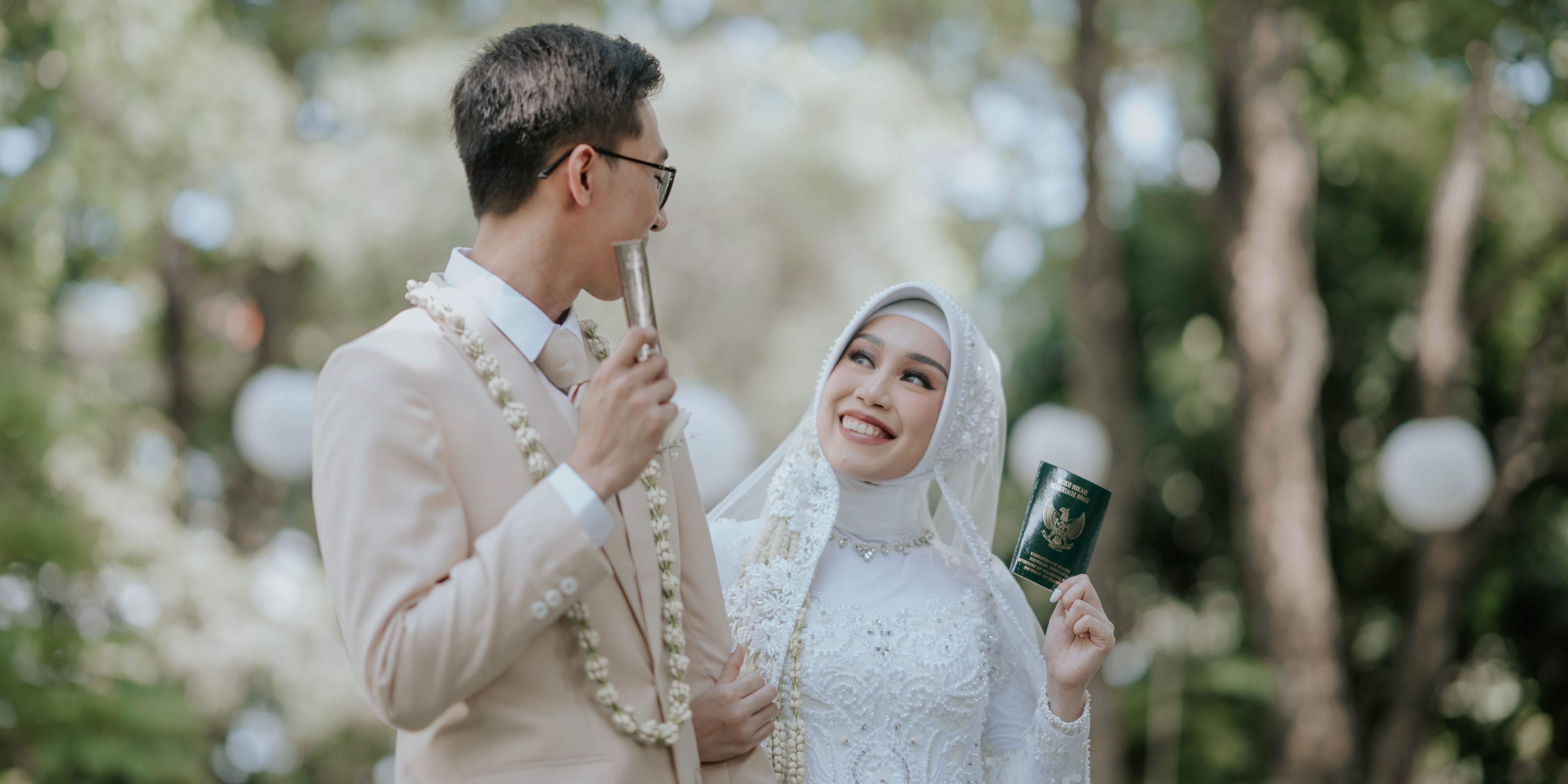 Resepsi Party at Royal Ambarrukmo Hotel Yogyakarta by Alunan Wedding Planner | Bridestory Store