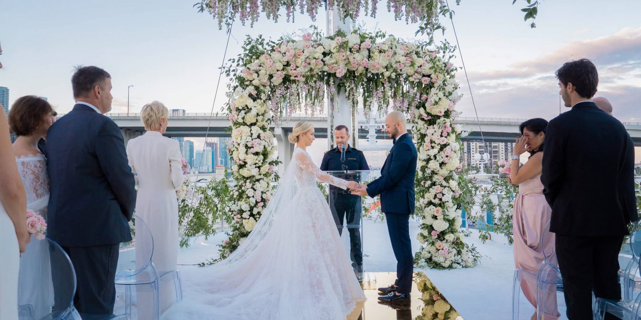 Grand Boat Wedding Package oleh The Lux Beach House & Phinisi ...