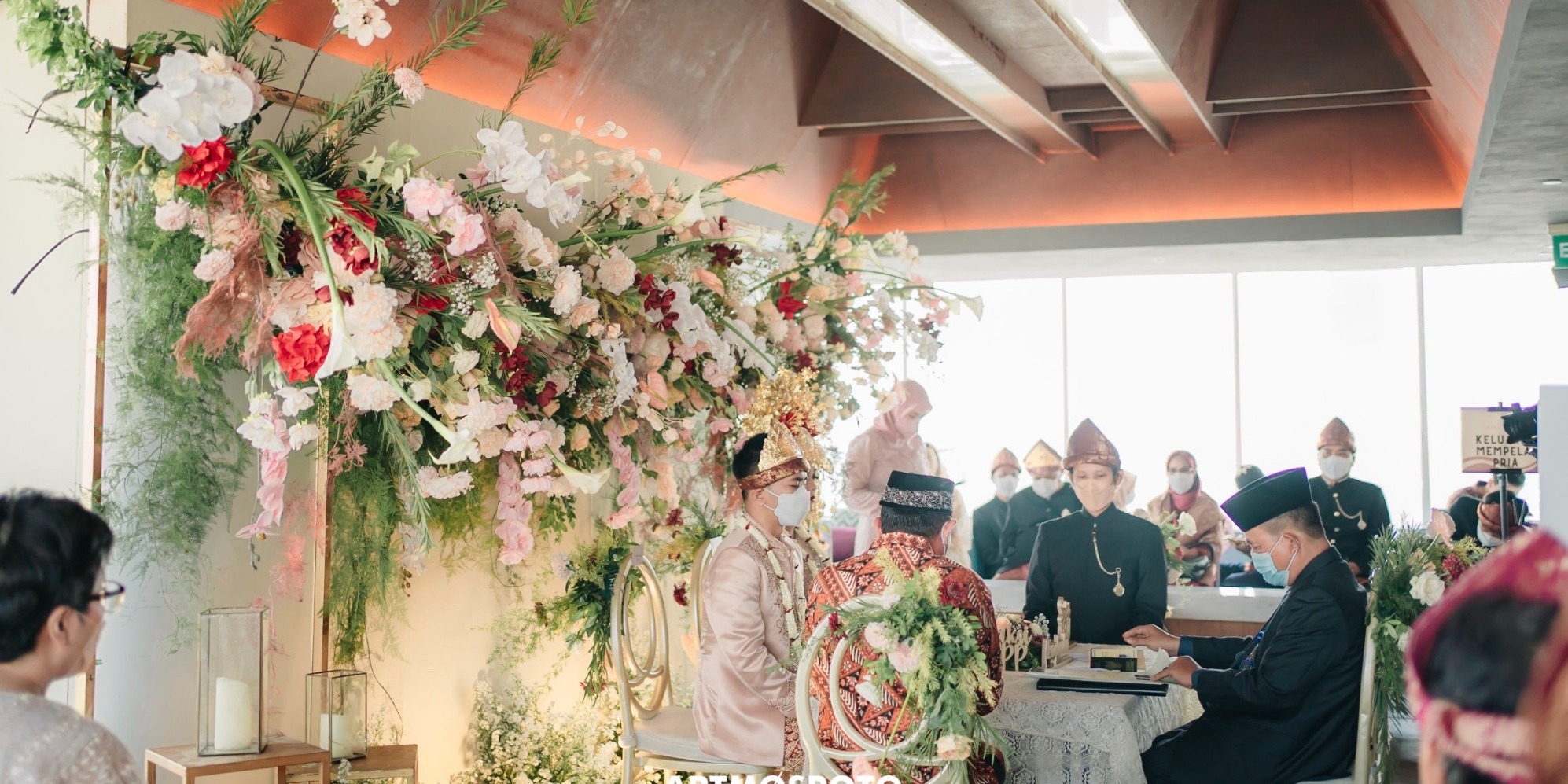 Grand Wedding - Aloft Simatupang by Bright Wedding Jakarta | Bridestory ...