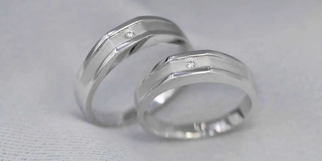 Model Cincin Kawin Perak CKPE 092 oleh mady jewellery | Bridestory Store