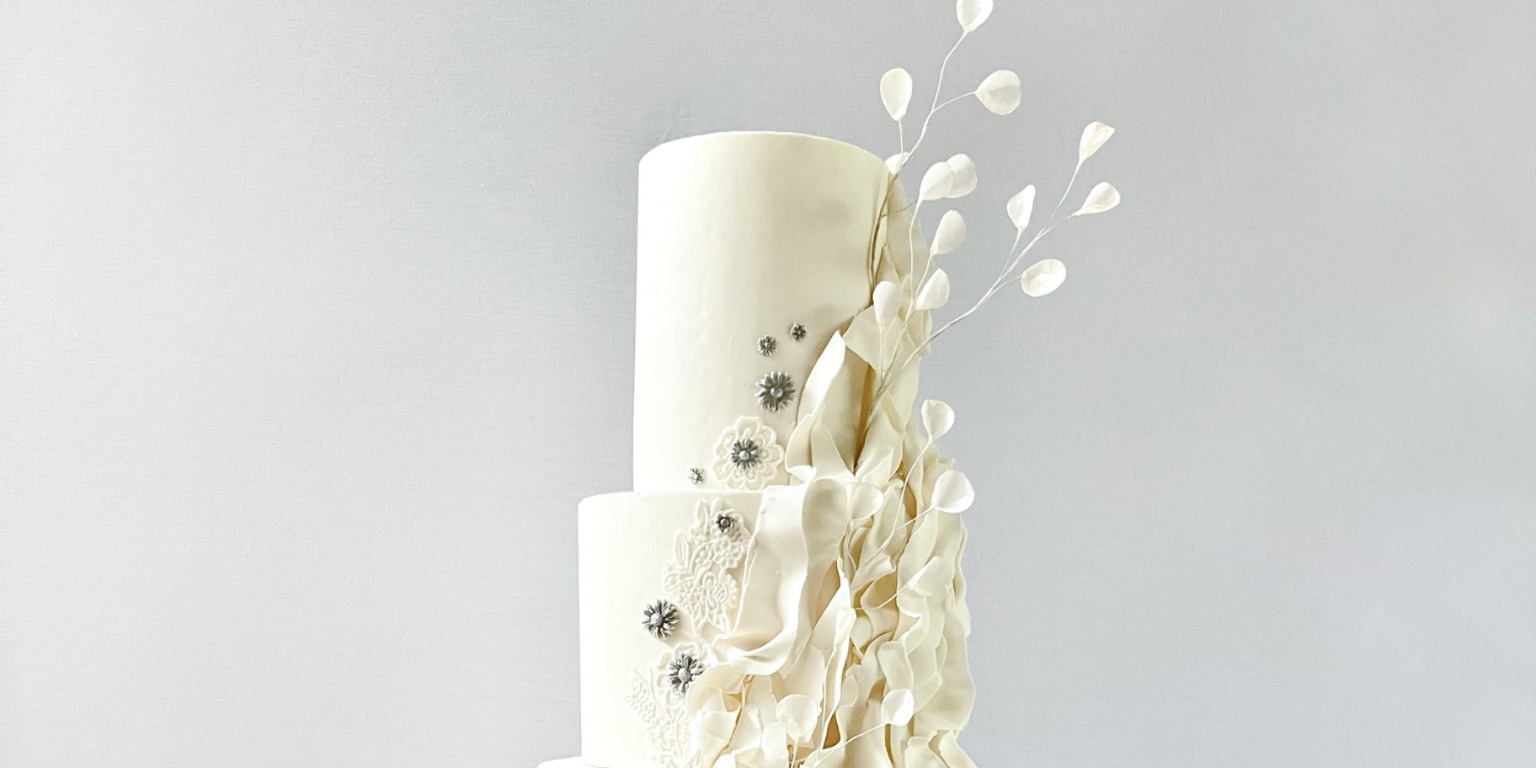 Asymmetric Drape 4 Tiers Wedding Cake by Fleur and Forever | Bridestory ...