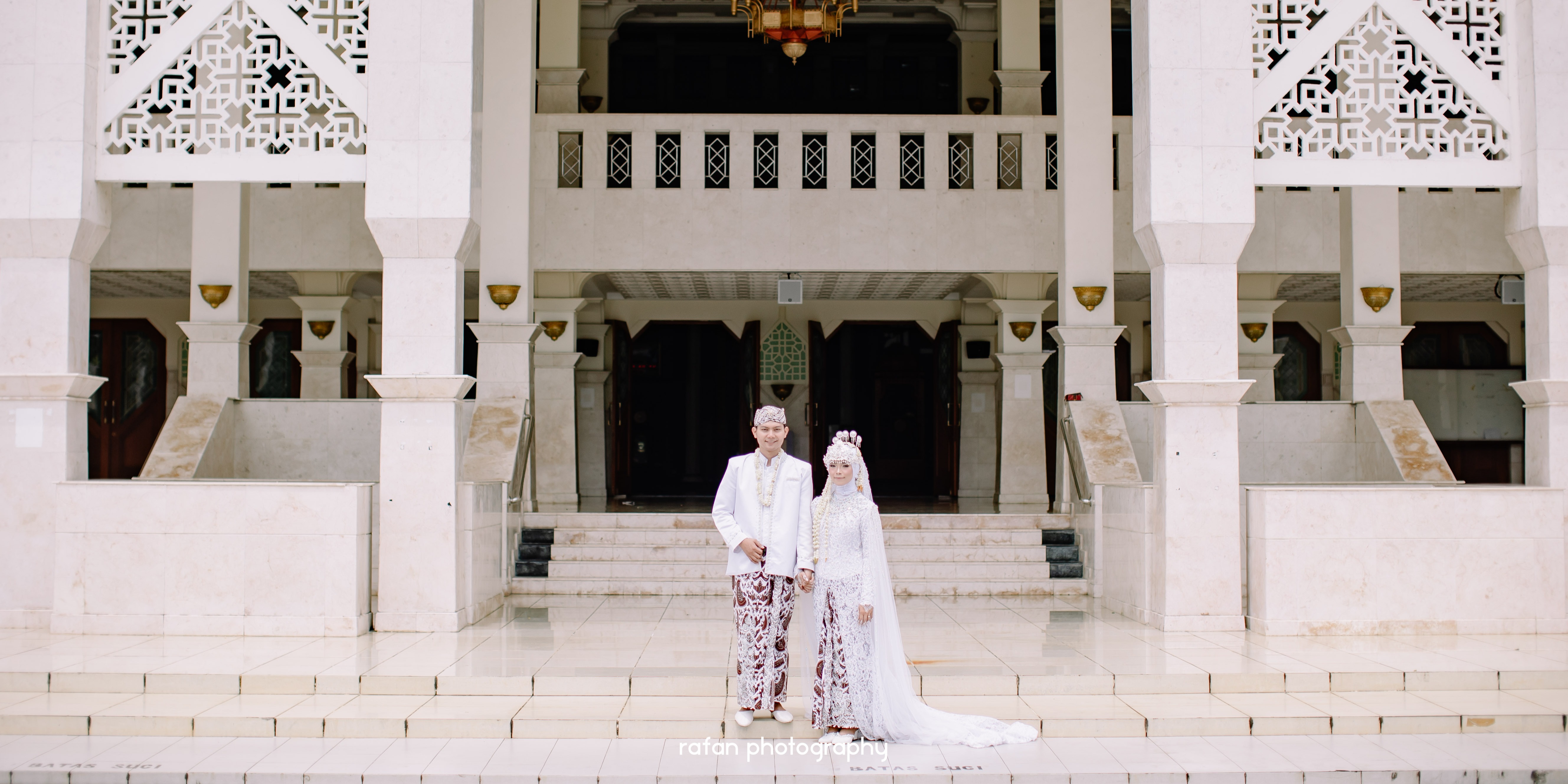 Wedding by Rafan Photography | Bridestory Store