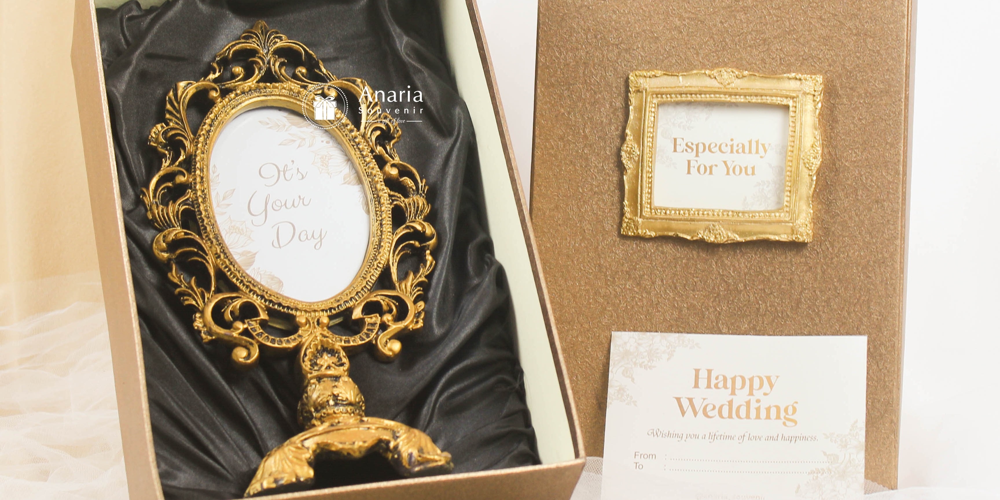 Classic Standing Frame | Souvenir VIP Pernikahan Wedding Gift Premium ...