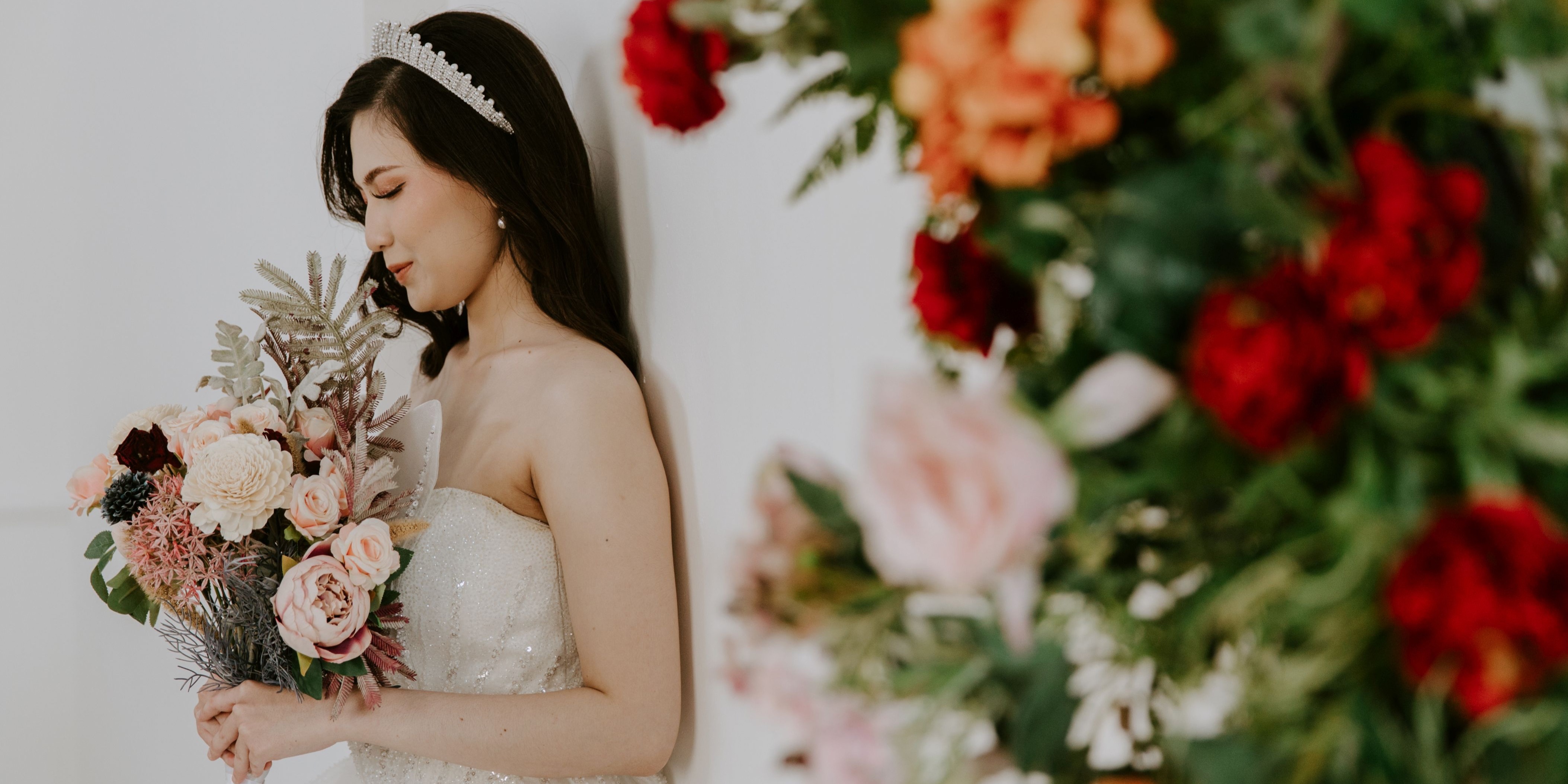 Pre Wedding @TEMA Studio BSD - Photo Only oleh Monchichi | Bridestory Store