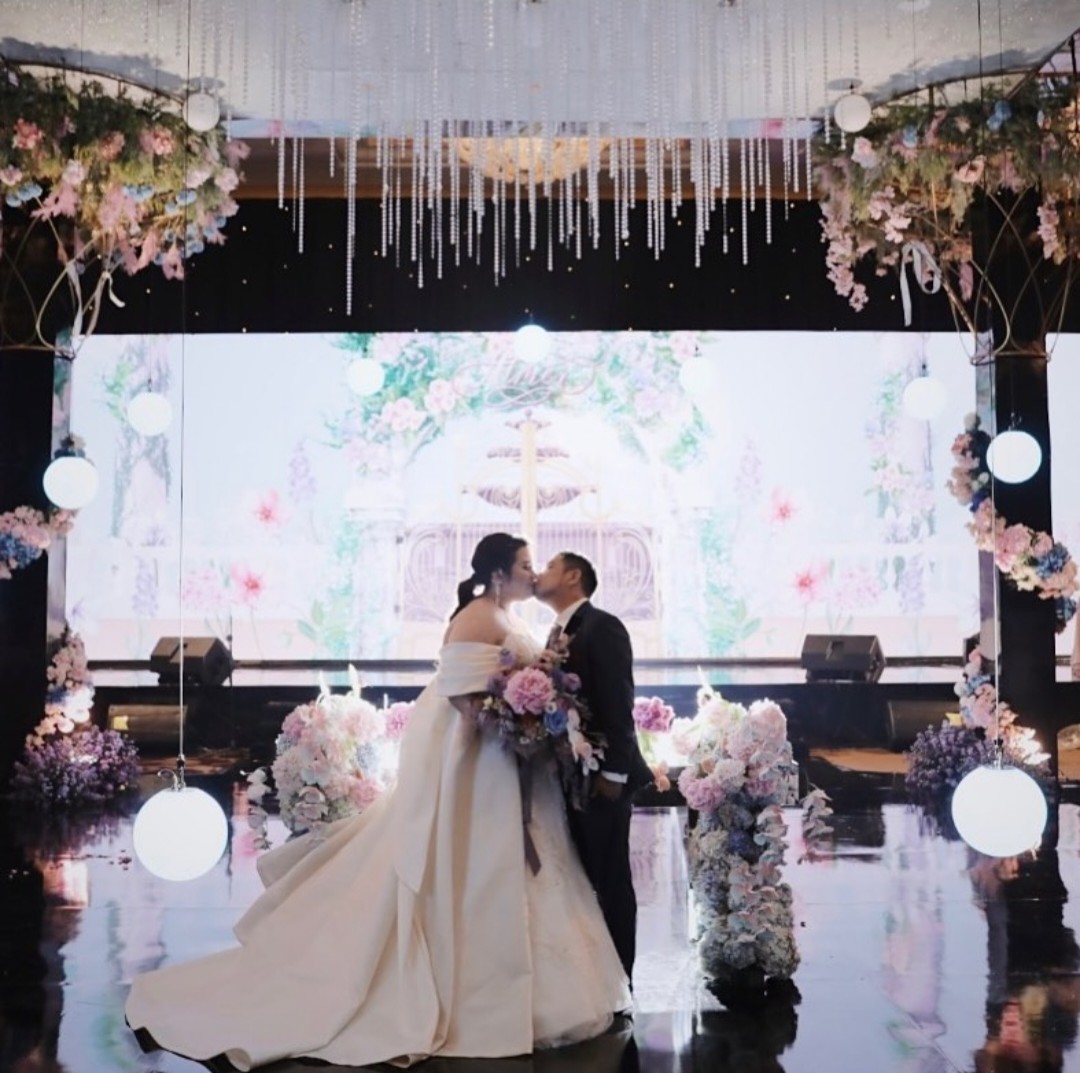 Colorful night by The breath | Bridestory.com