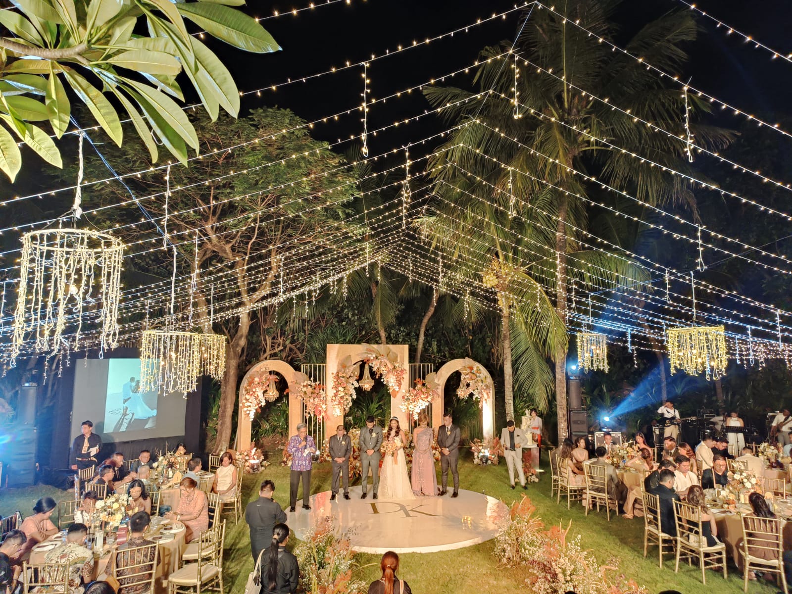 The Wedding of Kenny & Desi at Jeeva Saba, Bali | Oma Thia's Catering ...