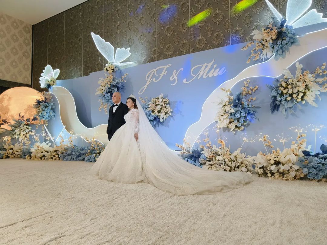 Wedding Luxury Ballroom | Rayain Aja Florist and Decoration | Bridestory