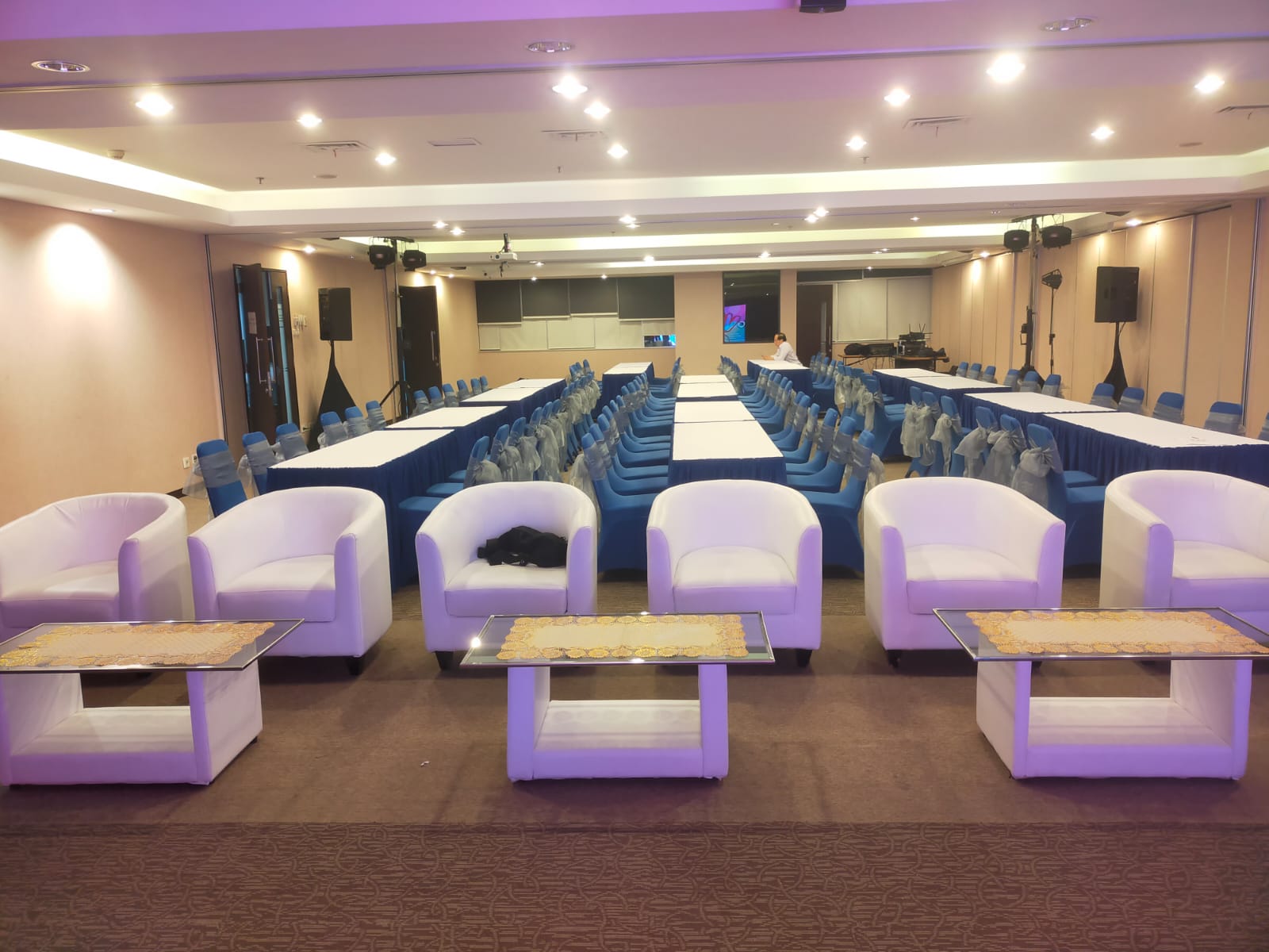 SEWA SOFA VIP | tentso indonesia | Bridestory