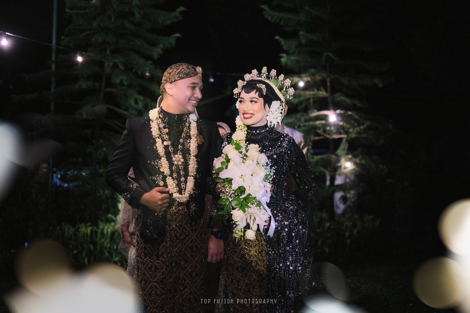 Javanese - Melayu Wedding of Salsa & Rafly | The Lodge At Jagorawi by ...