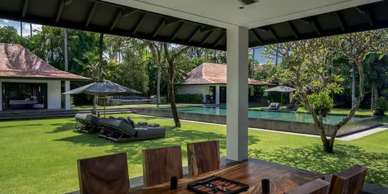 Florimar - Villa Wedding for 30 Pax by Easy Indonesia Weddings ...