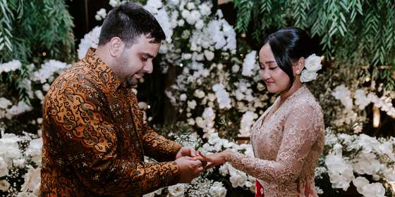 Sangjit / Engagement Photo Video oleh Monchichi | Bridestory Store