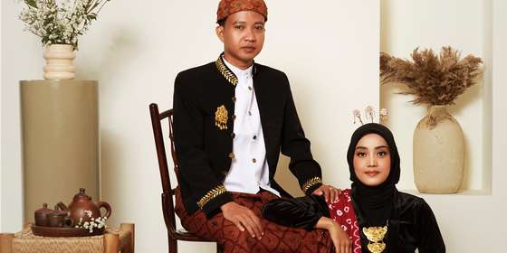 Prewedding Adat Jawa by mas dimi | Bridestory Store