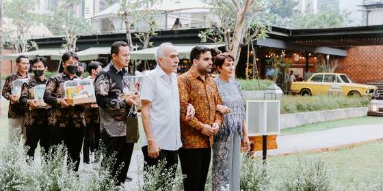Sangjit / Engagement Photo Video oleh Monchichi | Bridestory Store