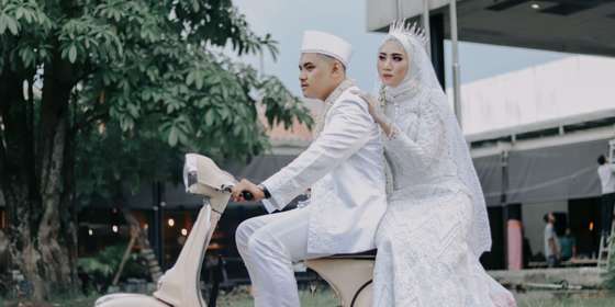 Gold Wedding Photo Akad Nikah oleh Monochrome Photography.id ...