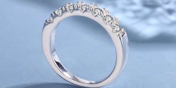 Lapis Emas 18K - 7-Stone Circle Shaped Moissanite Ring 7x0.1 Carat oleh ...