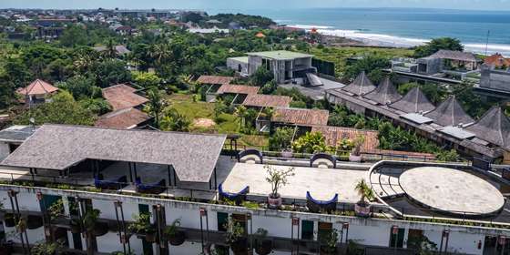 The Atas Rooftop Wedding Package oleh Top Fusion Wedding | Bridestory Store