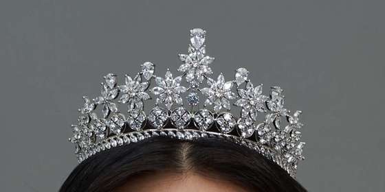 Beatrice Crown (Queendom Collection) by GFLAIR | Bridestory Store