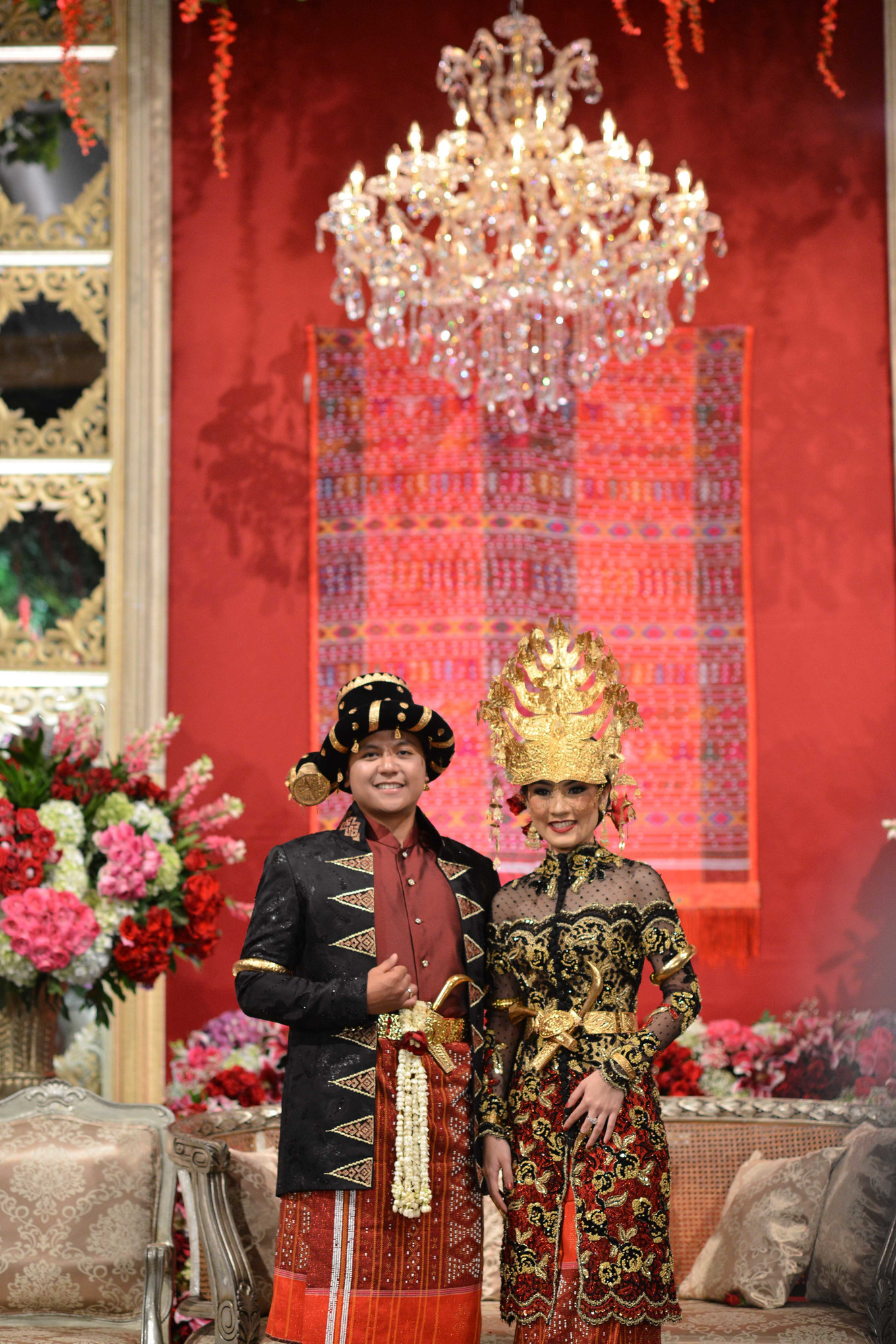 A Festive Wedding with Javanese and Mandailing Traditions - Bridestory Blog