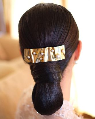 15 Inspirasi Model Sanggul Pengantin Modern - Tradisional untuk Hari ...